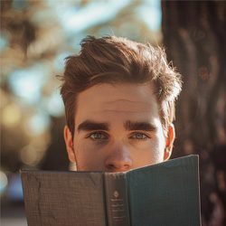 Review: Hugh Howey Silo Series (Wool, Shift & Dust)